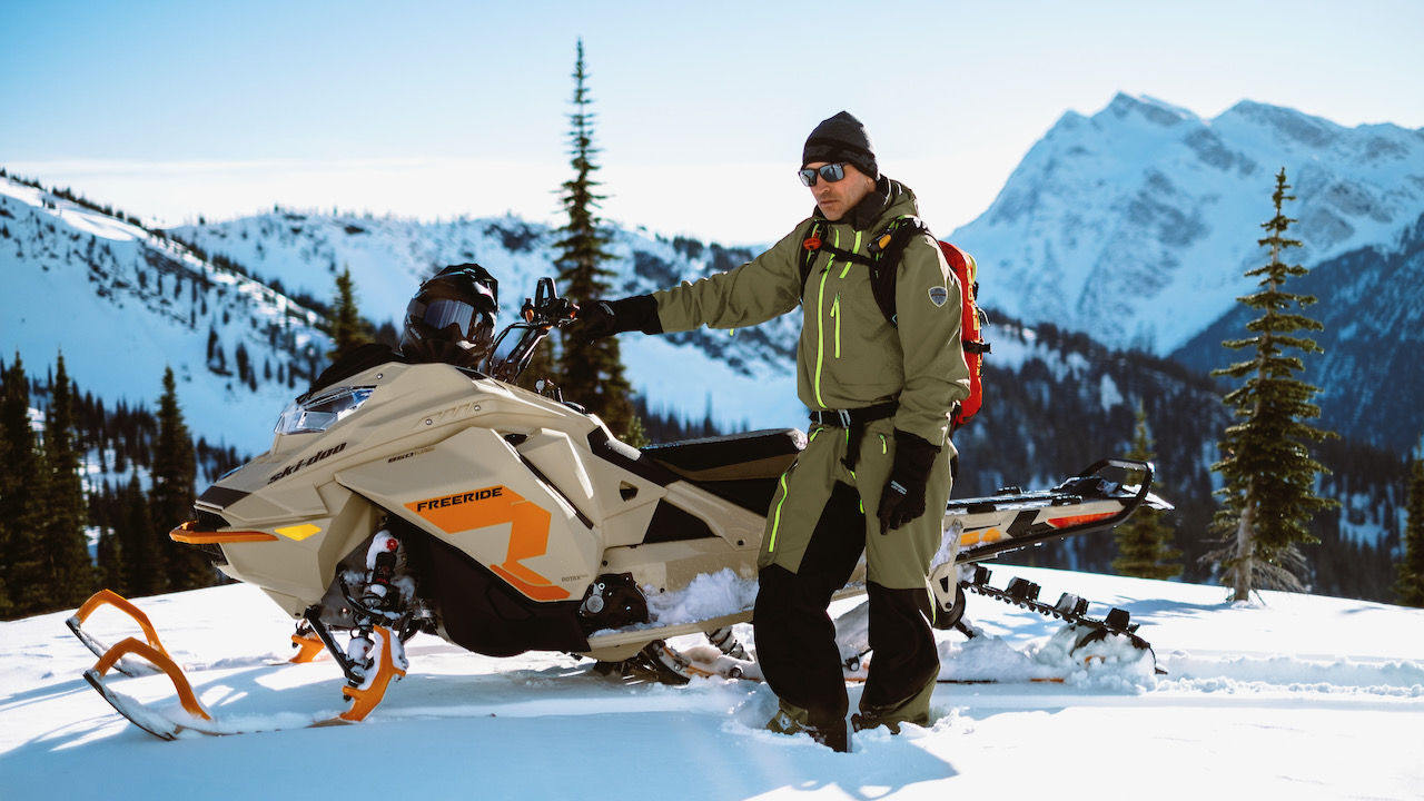 Guided snowmobile tour in Colorado - Uncharted Society